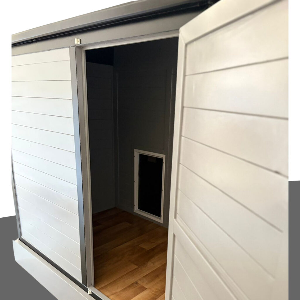 Dog House with AC and Mesh Area – Mister Pet